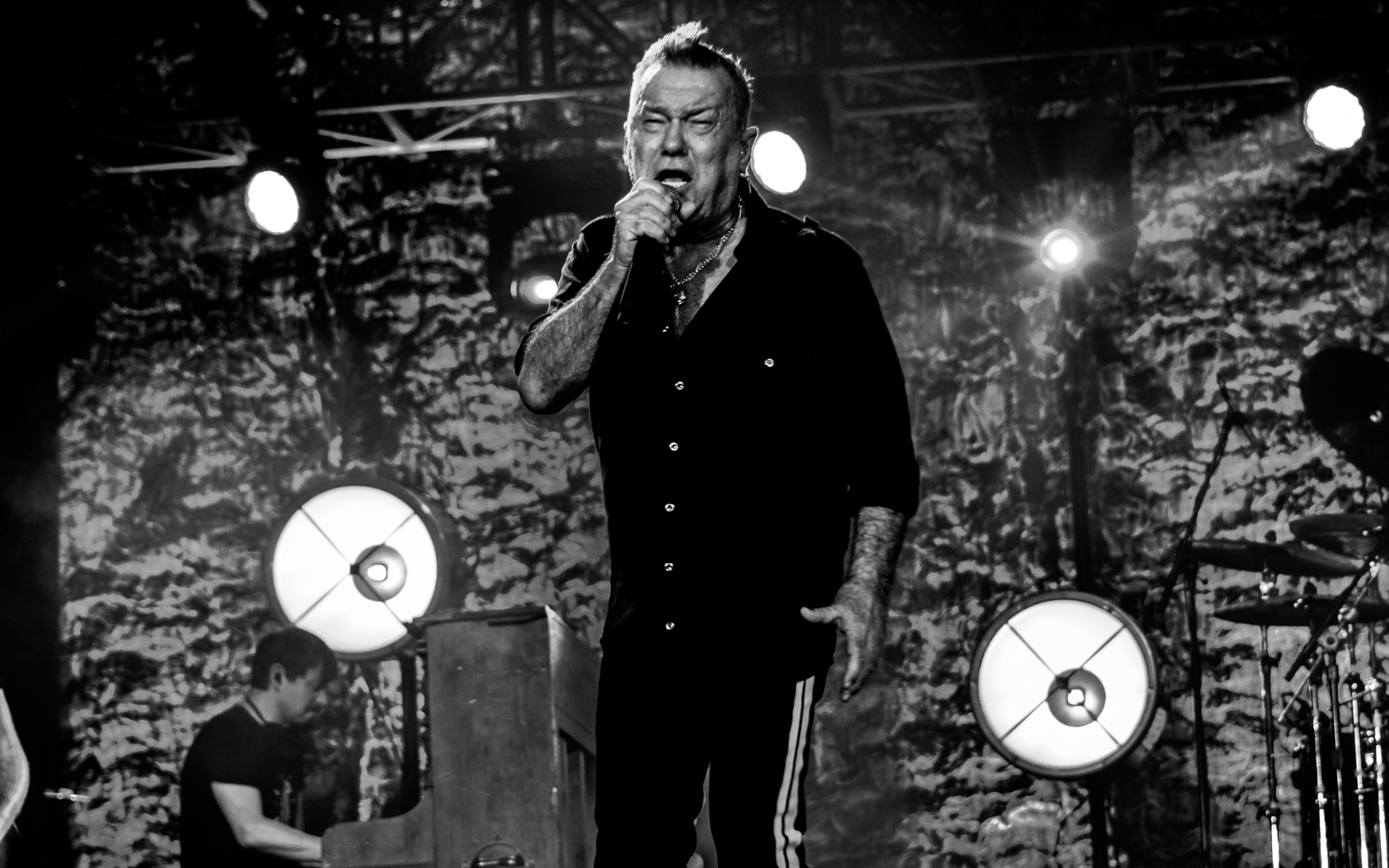 Jimmy Barnes Offical Merchandise – Jimmy Barnes Online Store